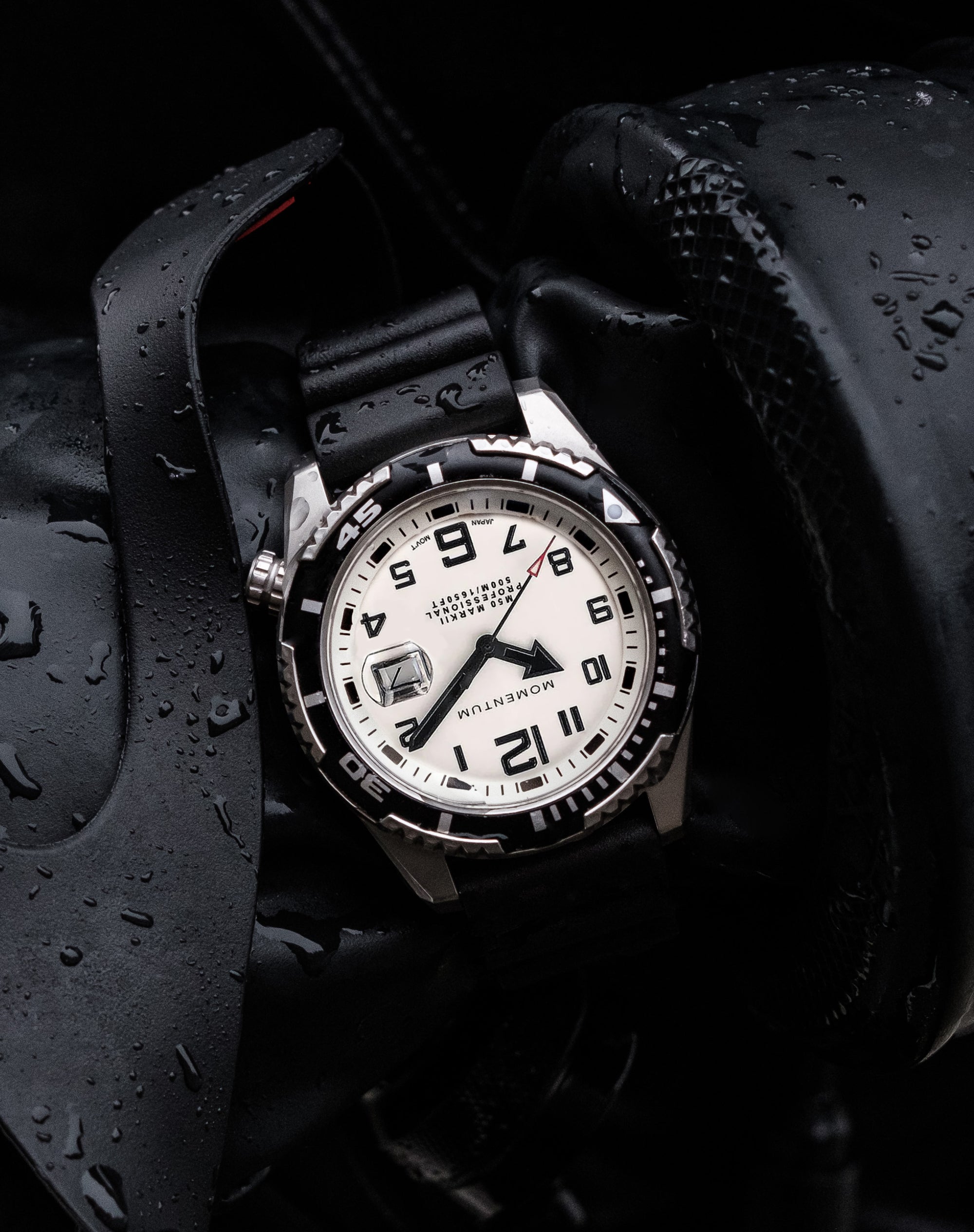 M50 [44mm] | The Bullet Proof Dive Watch | Momentum Watches