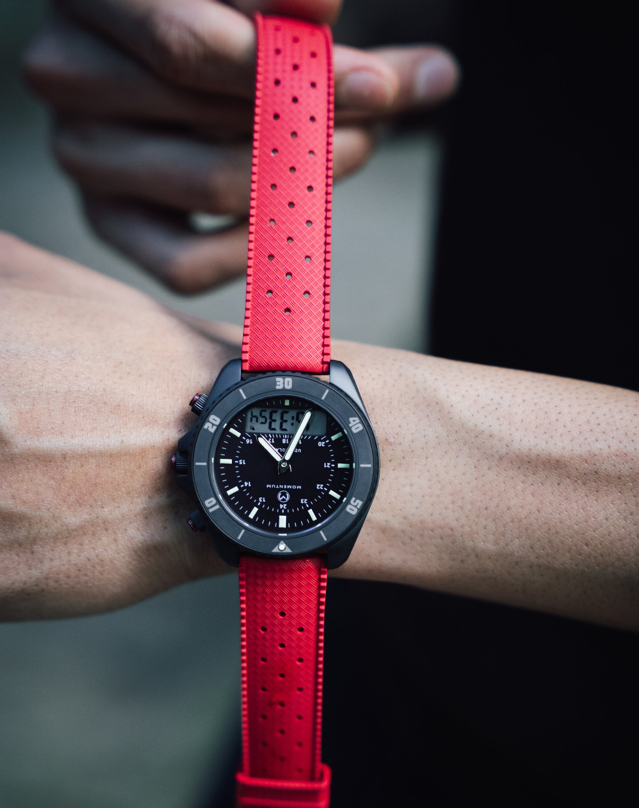 UDT Eclipse 42mm Black-Ion